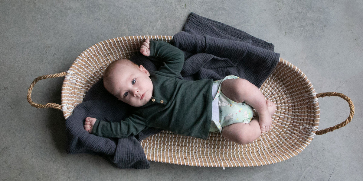 Night-time nappies: How to use reusable nappies at night – LittleLamb